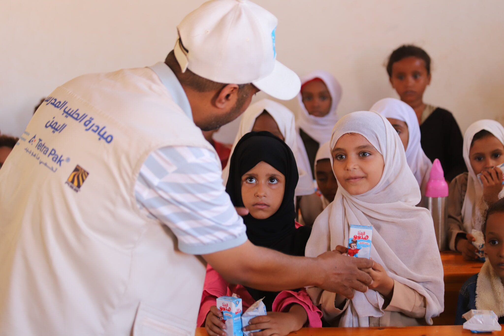 Working in collaboration to deliver fortified milk to Yemeni school ...